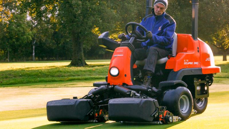 Electric Greens Mower | Golf | Jacobsen